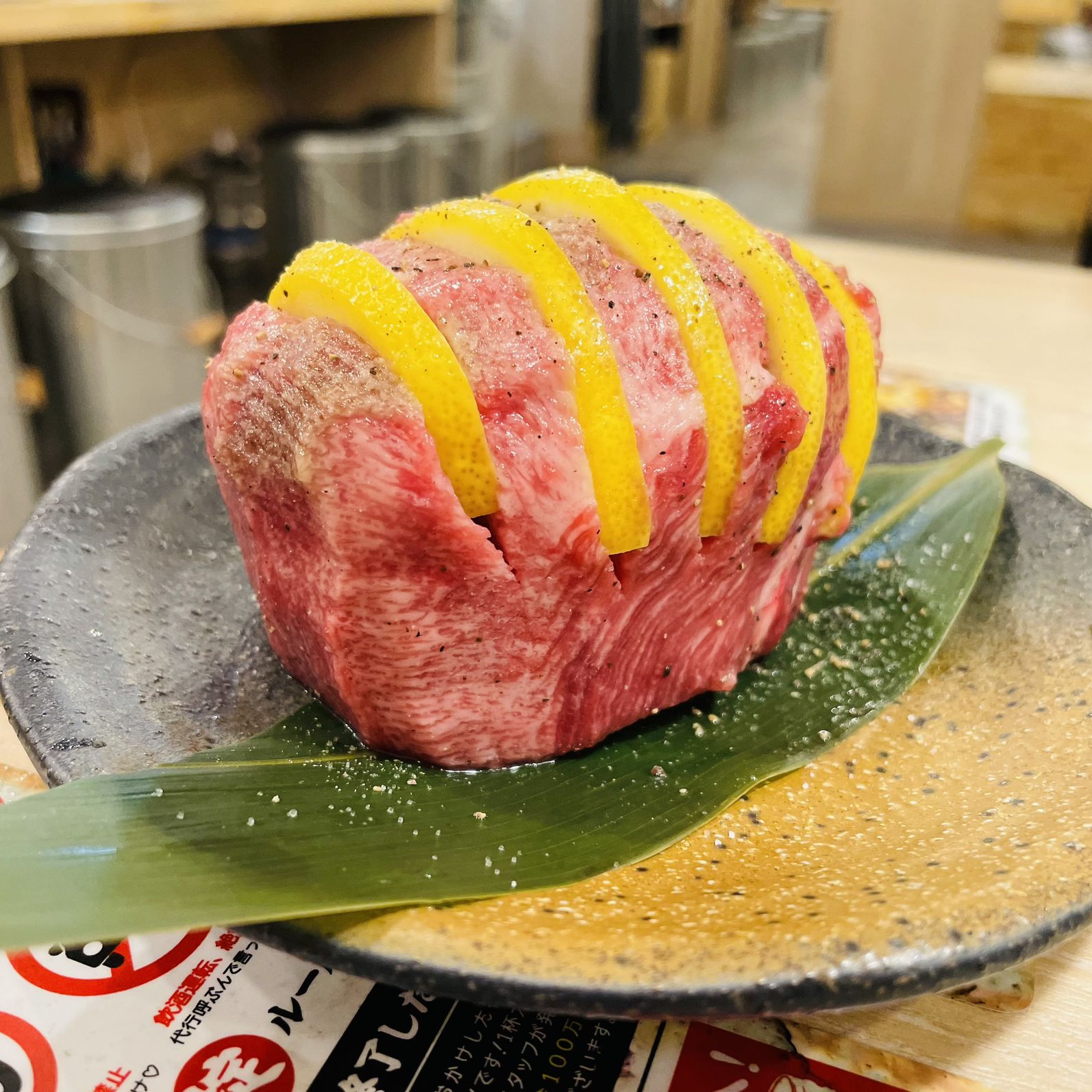 あの”レモンサワー”が池袋東口エリアでも楽しめる！「全140品時間無制限 食べ放題 飲み放題 ときわ亭 池袋東口店」 | RETRIP[リトリップ]